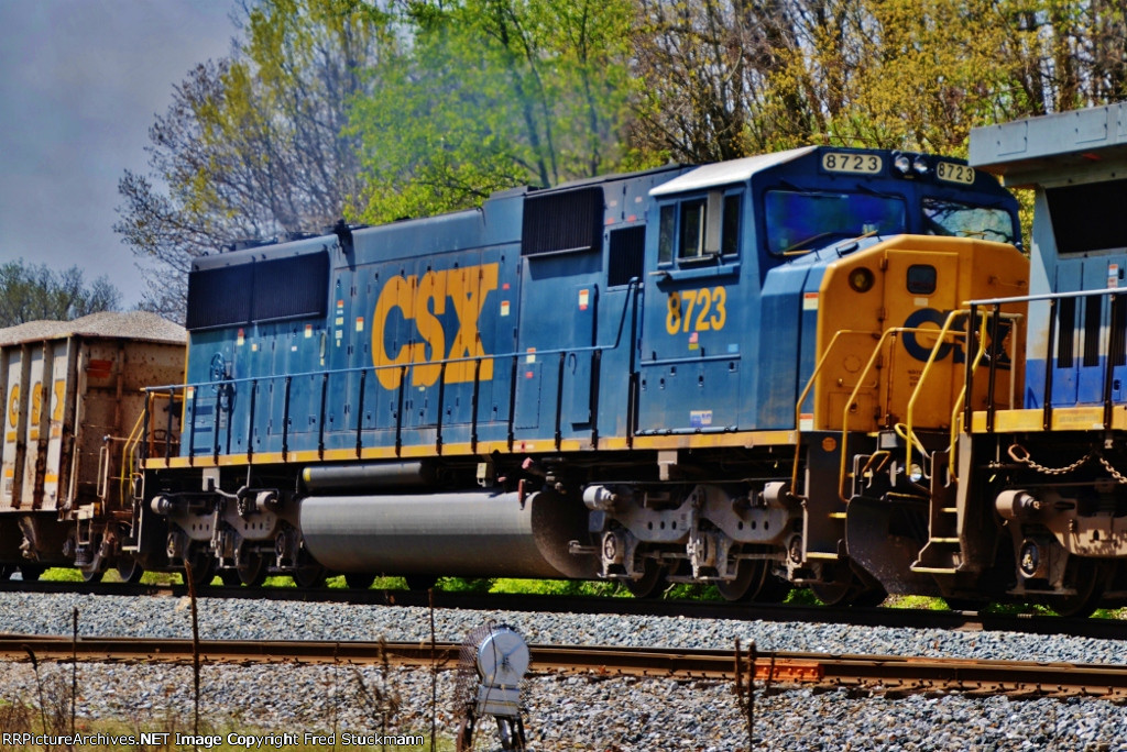CSX 8723 steams a bit.